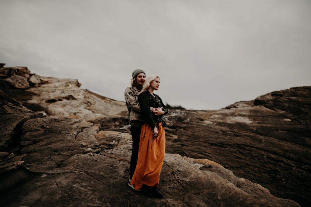 Colorblock couple photoshoot - Paris, The Quirky photographer